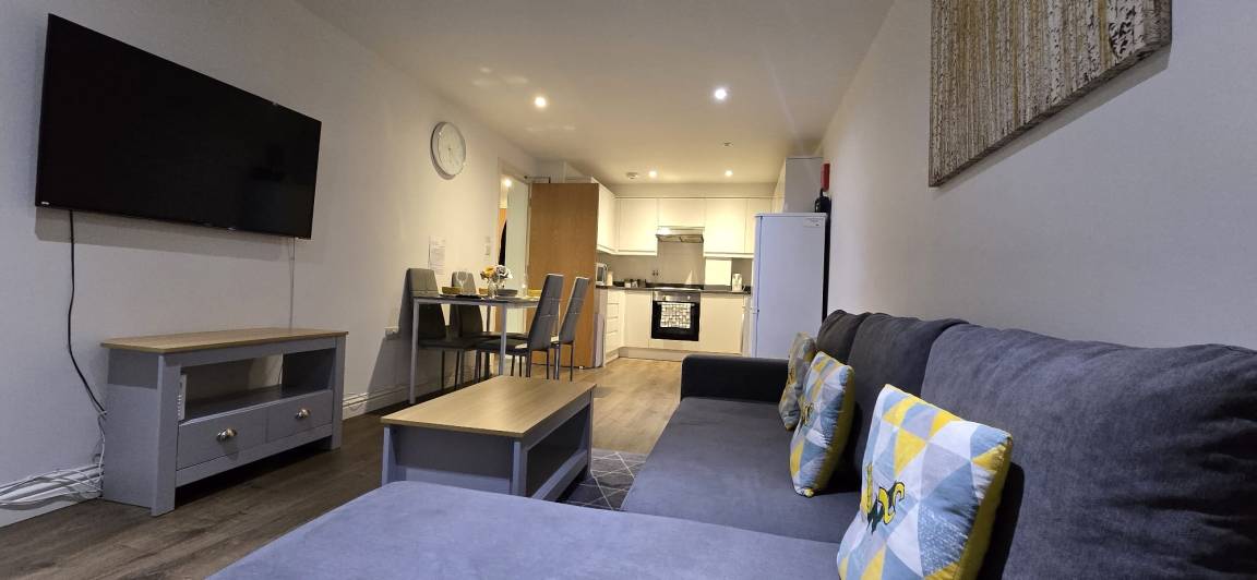 Apartment ∙ 1 Bedroom ∙ 5 Guests - Watford