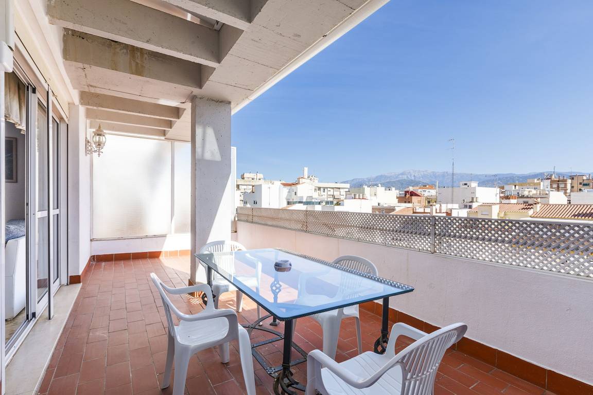 91 M² Apartamento ∙ 3 Habitaciones ∙ 6 Huéspedes - Torre del Mar