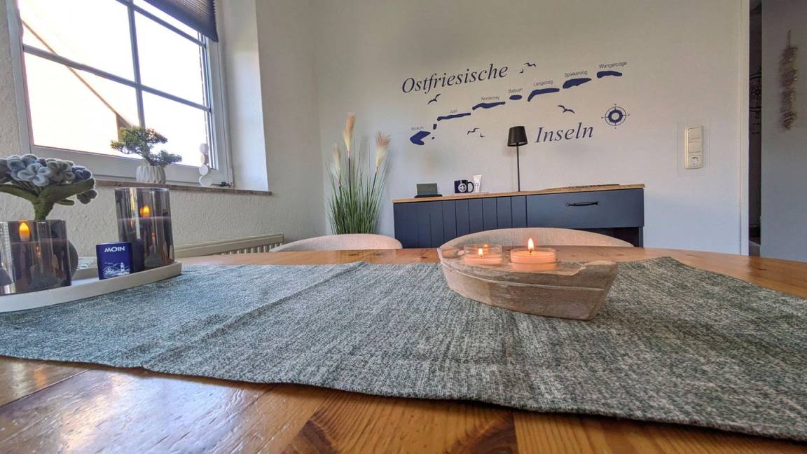 70 M² Ferienhaus ∙ 2 Schlafzimmer ∙ 4 Gäste - Carolinensiel