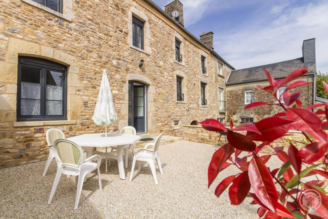 98 M² Gîte ∙ 3 Chambres ∙ 6 Personnes - Cotentin