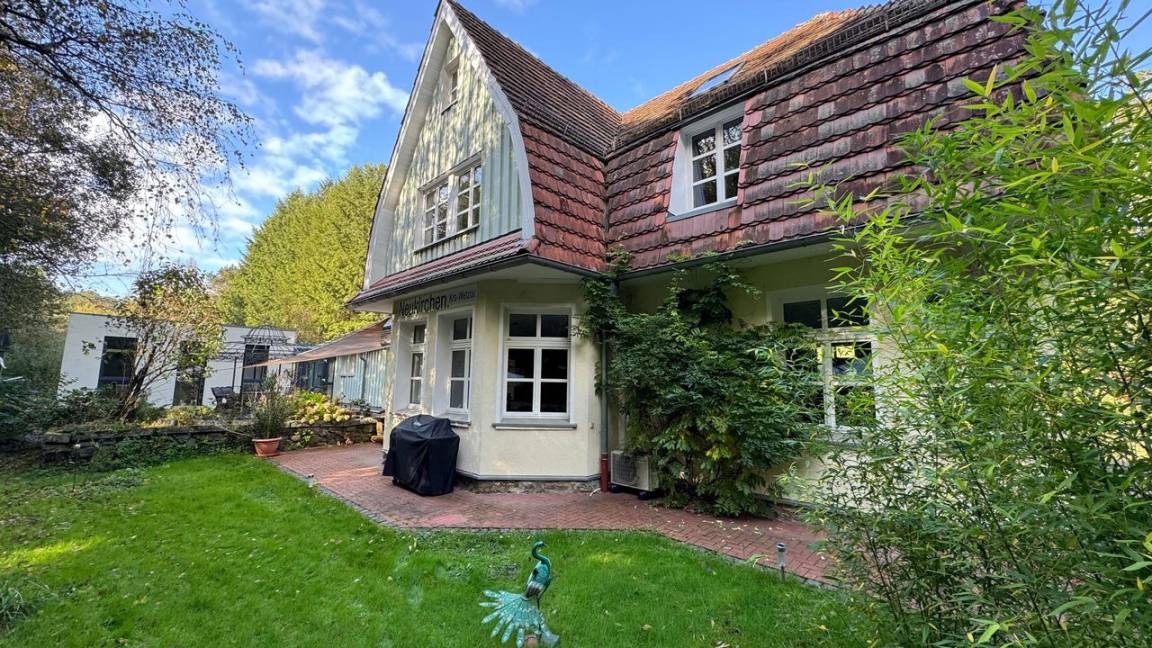 320 M² Ferienhaus ∙ 4 Schlafzimmer ∙ 8 Gäste - Braunfels