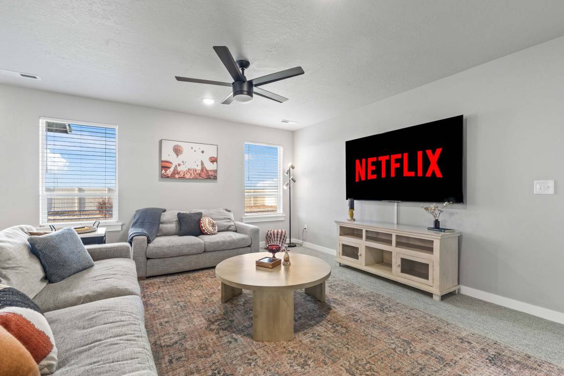 279 M² House ∙ 5 Bedrooms ∙ 20 Guests - Nampa, ID