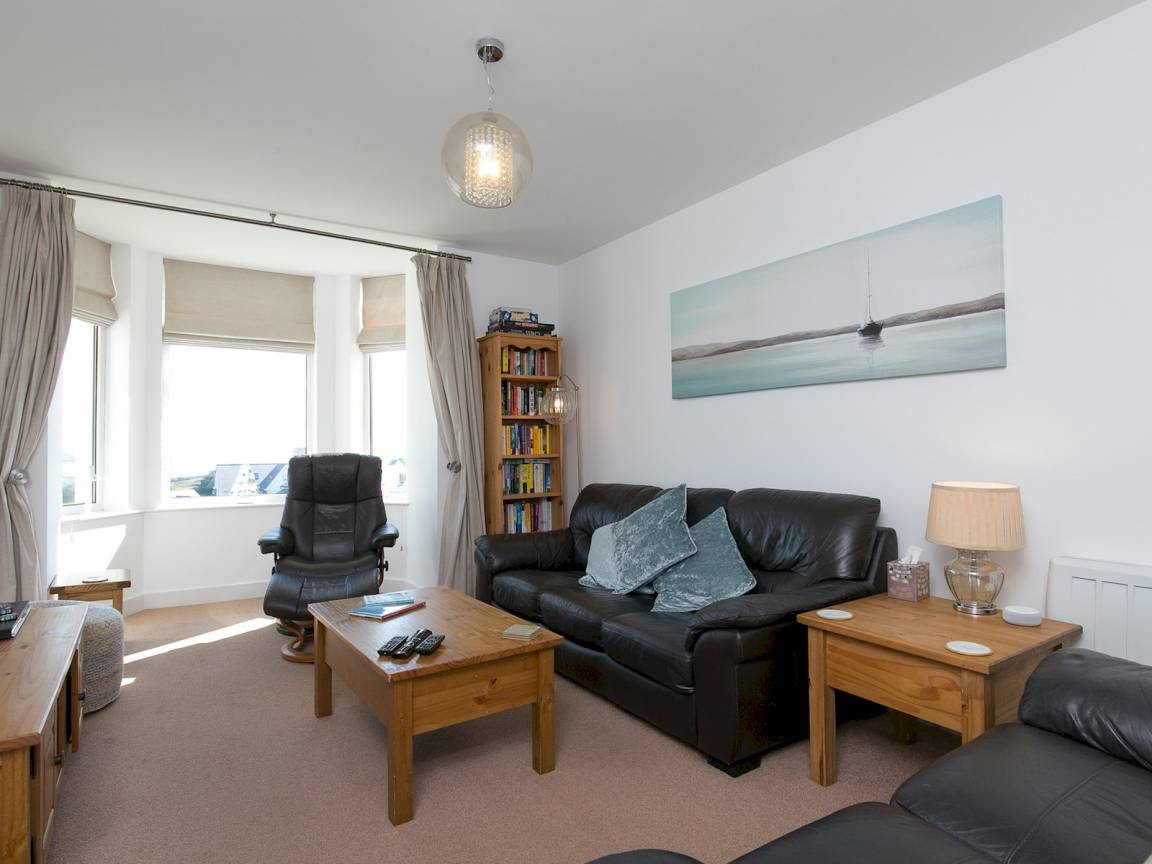 56 M² Apartment ∙ 2 Bedrooms ∙ 4 Guests - Holyhead