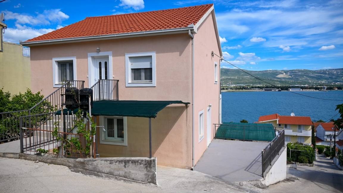 133 M² Ferienhaus ∙ 5 Schlafzimmer ∙ 13 Gäste - Trogir