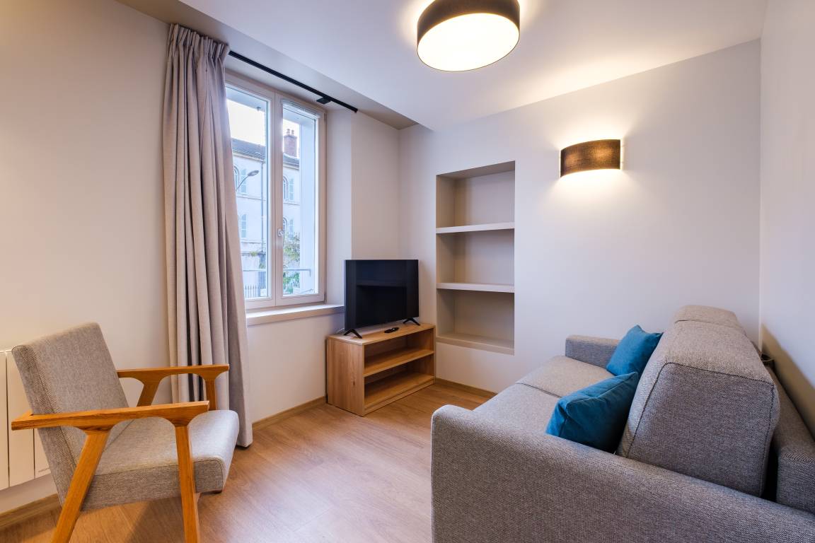 49 M² Appartement En Copropriété ∙ 1 Chambre ∙ 4 Personnes - Lons-le-Saunier