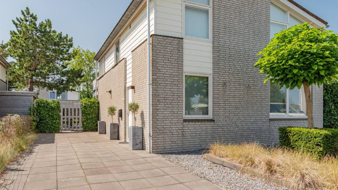 135 M² Ferienhaus ∙ 3 Schlafzimmer ∙ 6 Gäste - Kamperland
