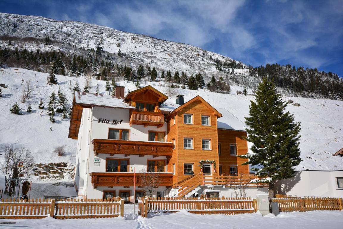 180 M² Ferienhaus ∙ 7 Schlafzimmer ∙ 10 Gäste - Ischgl