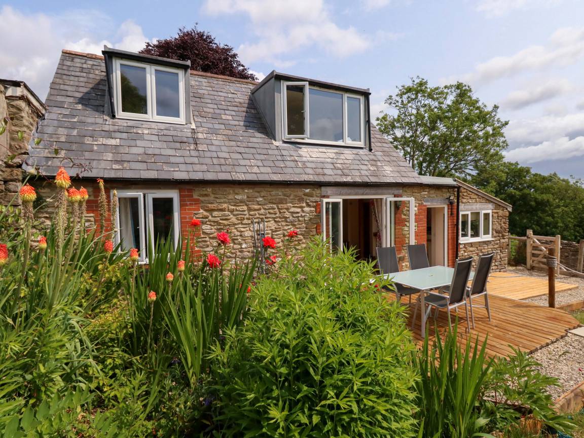 Cottage ∙ 2 Bedrooms ∙ 4 Guests - Sherborne