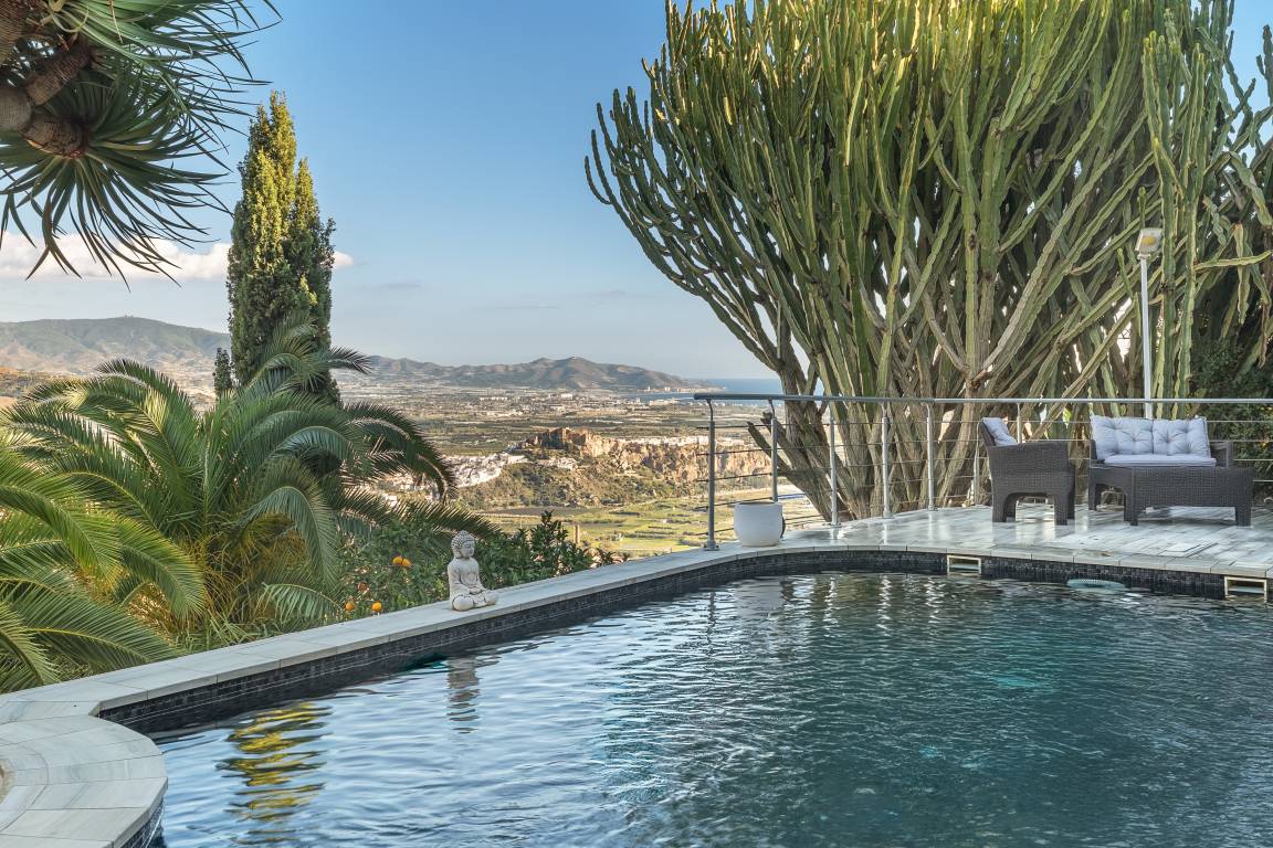 164 M² Villa ∙ 3 Chambres ∙ 6 Personnes - Salobreña