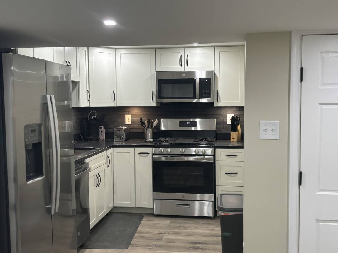 56 M² Studio Flat ∙ 1 Bedroom ∙ 1 Guest - Silver Spring, MD
