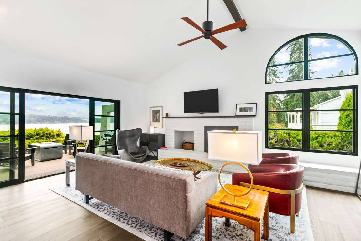 139 M² House ∙ 3 Bedrooms ∙ 6 Guests - Langley