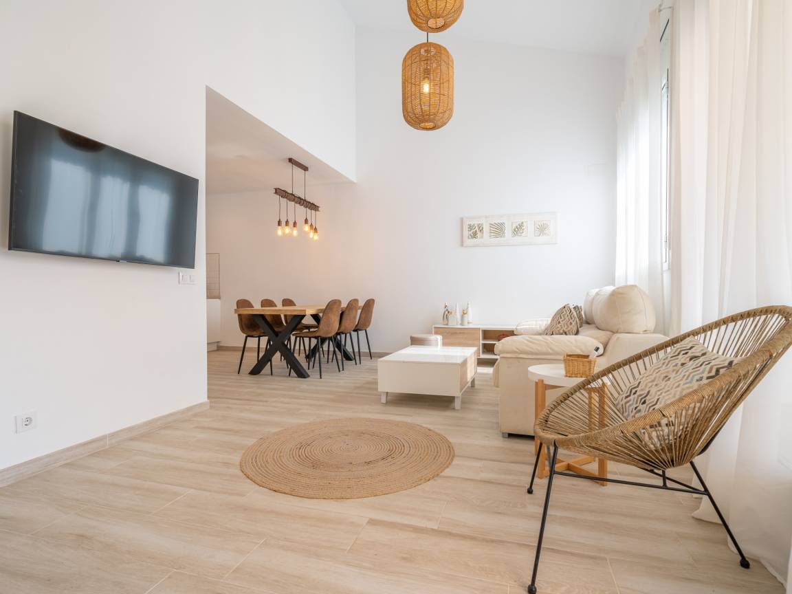 70 M² Huoneisto ∙ 2 Makuuhuonetta ∙ 6 Vierasta - Santa Susanna