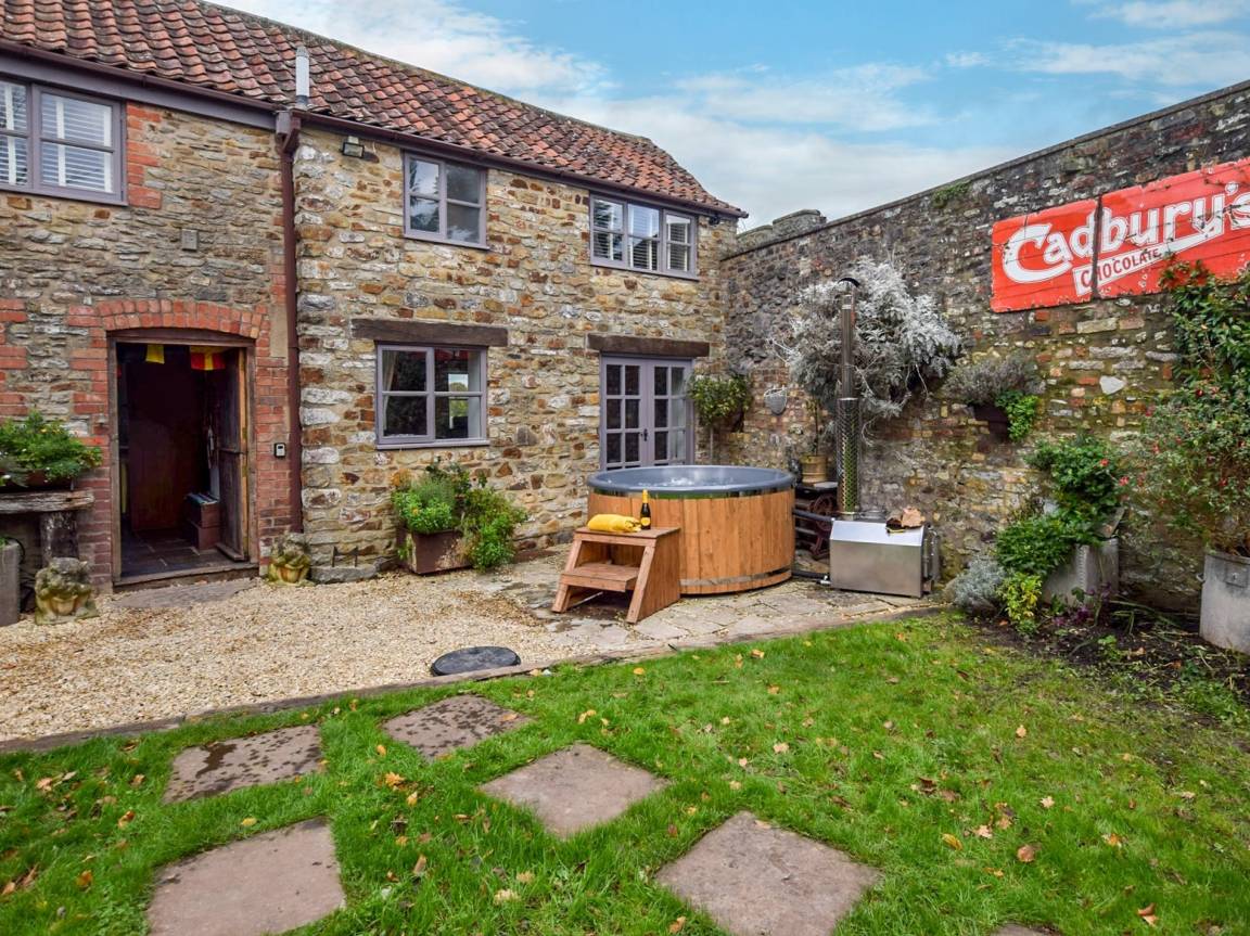 Cottage ∙ 2 Bedrooms ∙ 4 Guests - Cotswolds