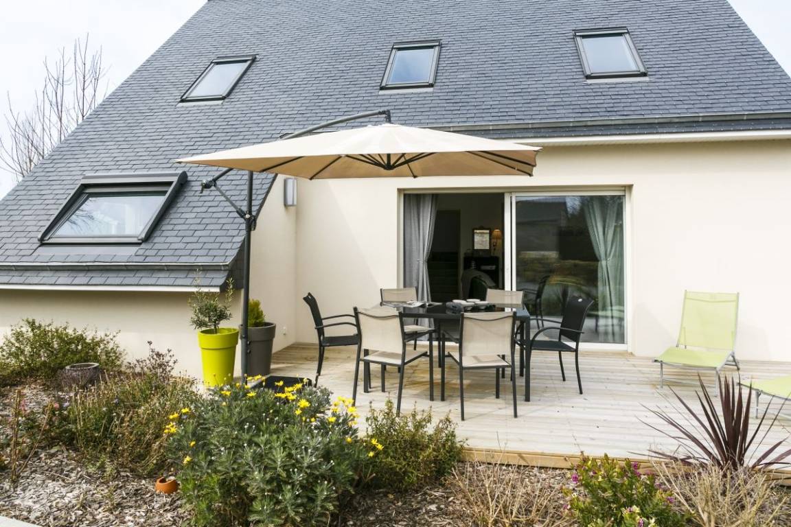 108 M² Gîte ∙ 3 Chambres ∙ 6 Personnes - Plougrescant