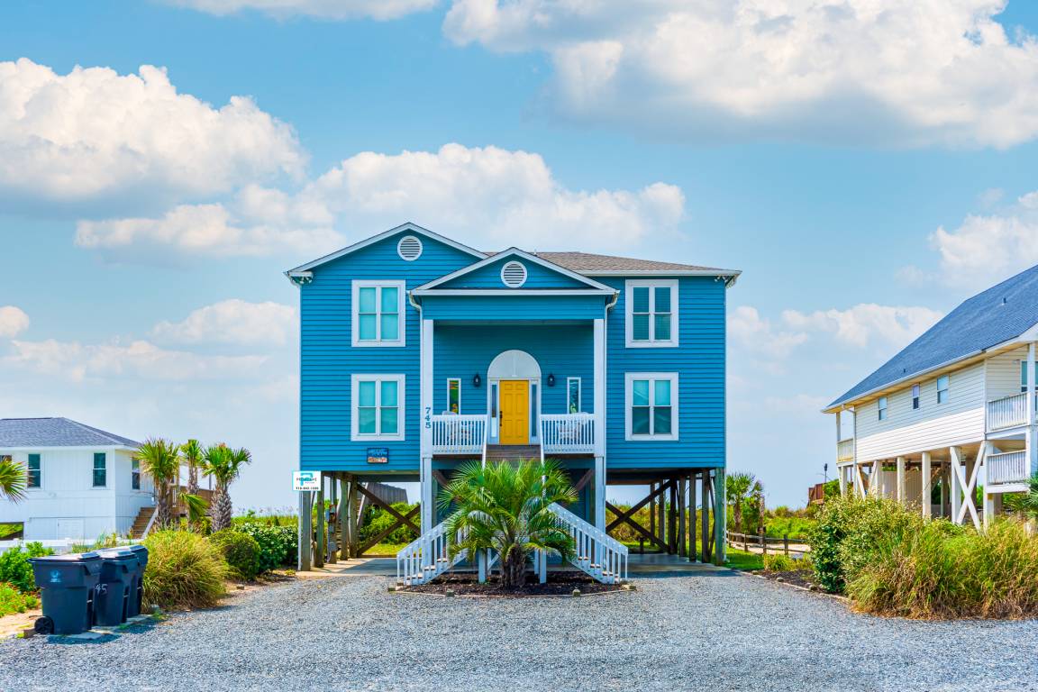 219 M² House ∙ 5 Bedrooms ∙ 14 Guests - Holden Beach, NC
