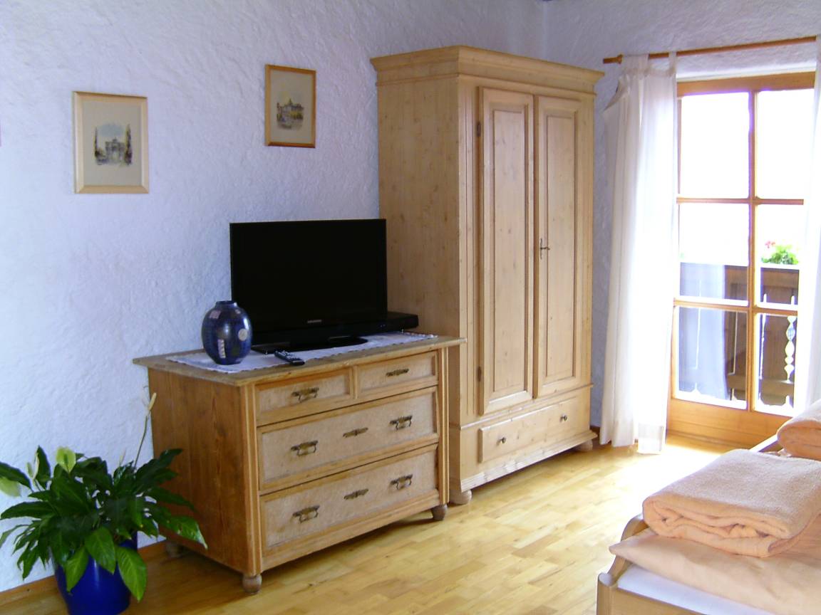 80 M² Ferienwohnung ∙ 4 Gäste - Chiemsee