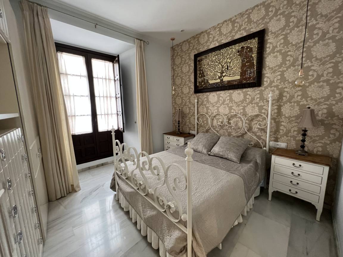 142 M² Apartment ∙ 3 Bedrooms ∙ 5 Guests - Lucena