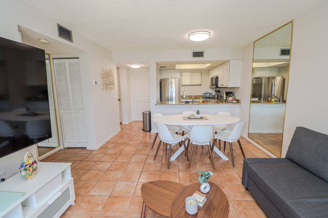 Condo ∙ 1 Bedroom ∙ 4 Guests - St. Augustine Beach, FL