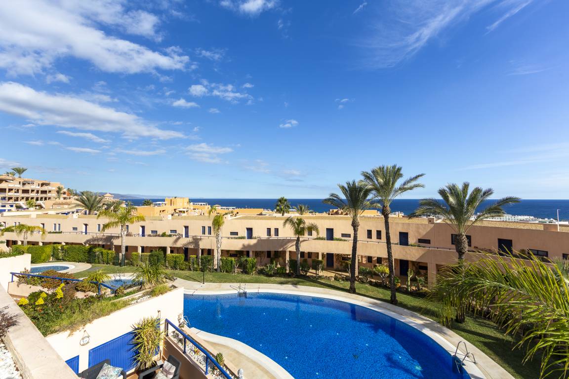 70 M² Apartamento ∙ 2 Habitaciones ∙ 4 Huéspedes - Garrucha