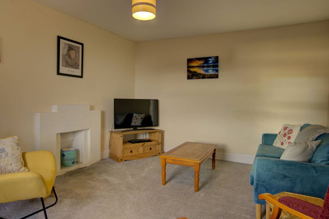 93 M² House ∙ 2 Bedrooms ∙ 4 Guests - Helmsdale