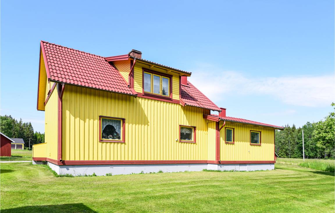 107 M² House ∙ 2 Bedrooms ∙ 5 Guests - Trollhättan