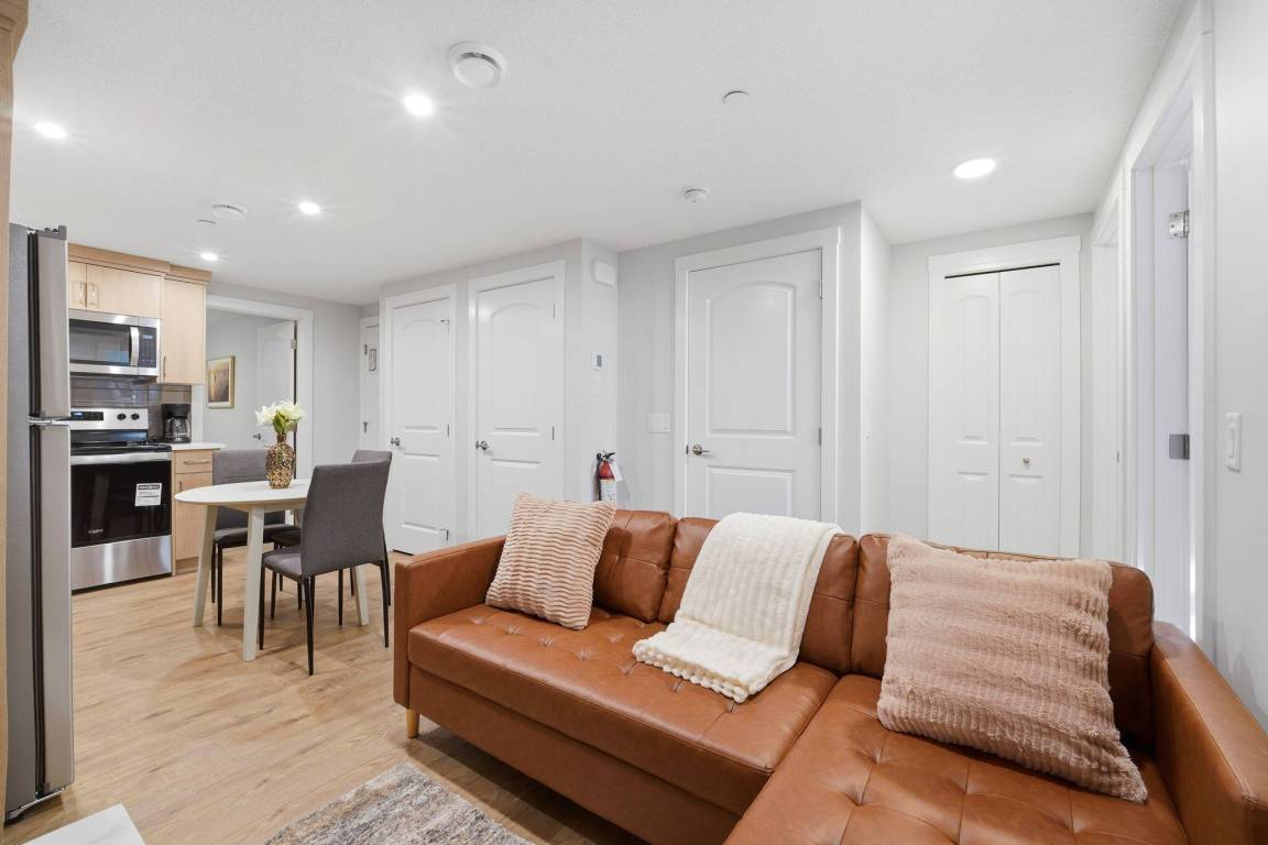 65 M² 一軒家 ∙ 寝室: 2 ∙ ゲスト4 人 - カルガリー