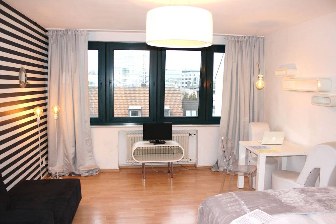 28 M² Apartment ∙ 2 Guests - Cologne