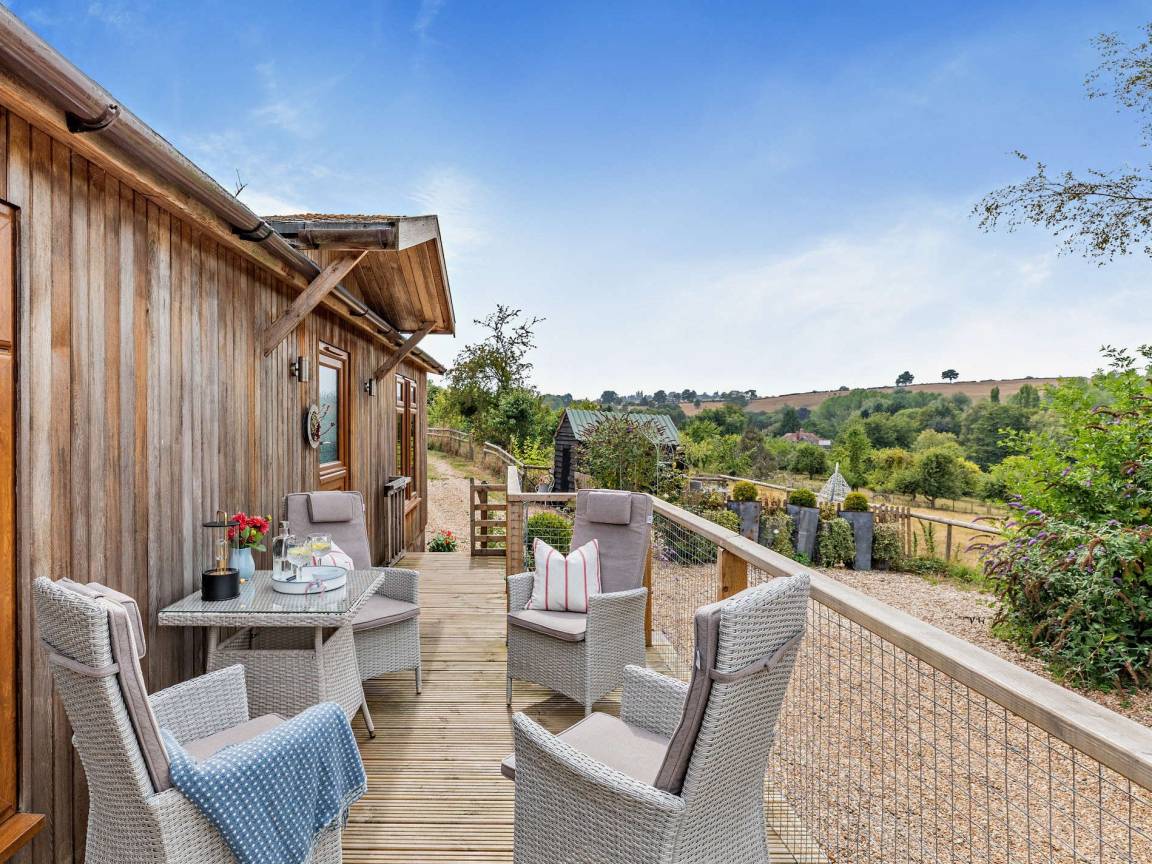 Cottage ∙ 2 Bedrooms ∙ 4 Guests - Leominster