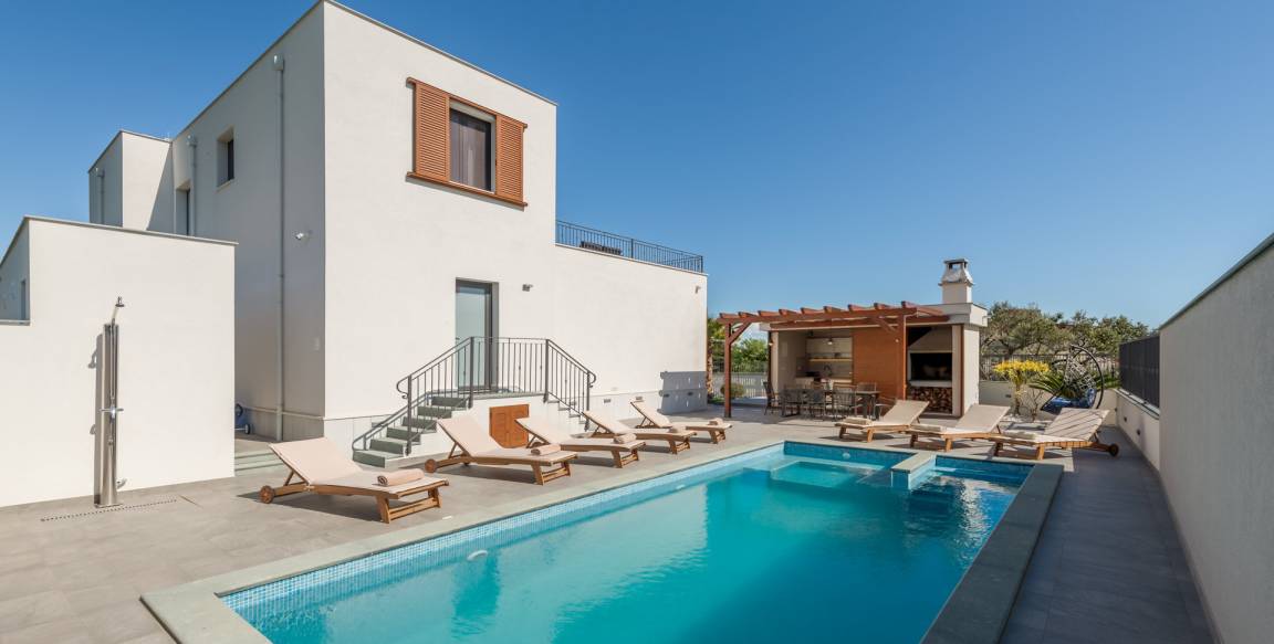 250 M² Villa ∙ 6 Schlafzimmer ∙ 10 Gäste - Trogir