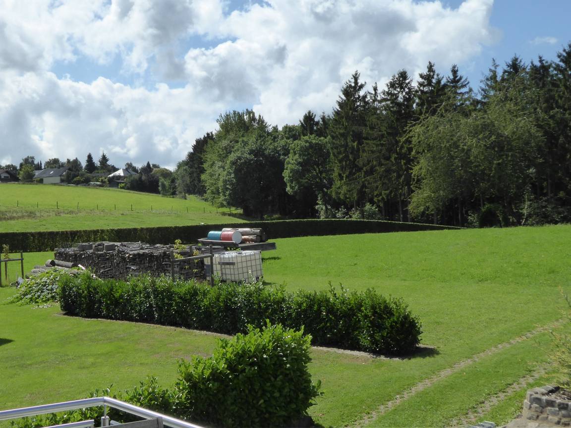 96 M² Appartement ∙ 2 Chambres ∙ 4 Personnes - Nideggen