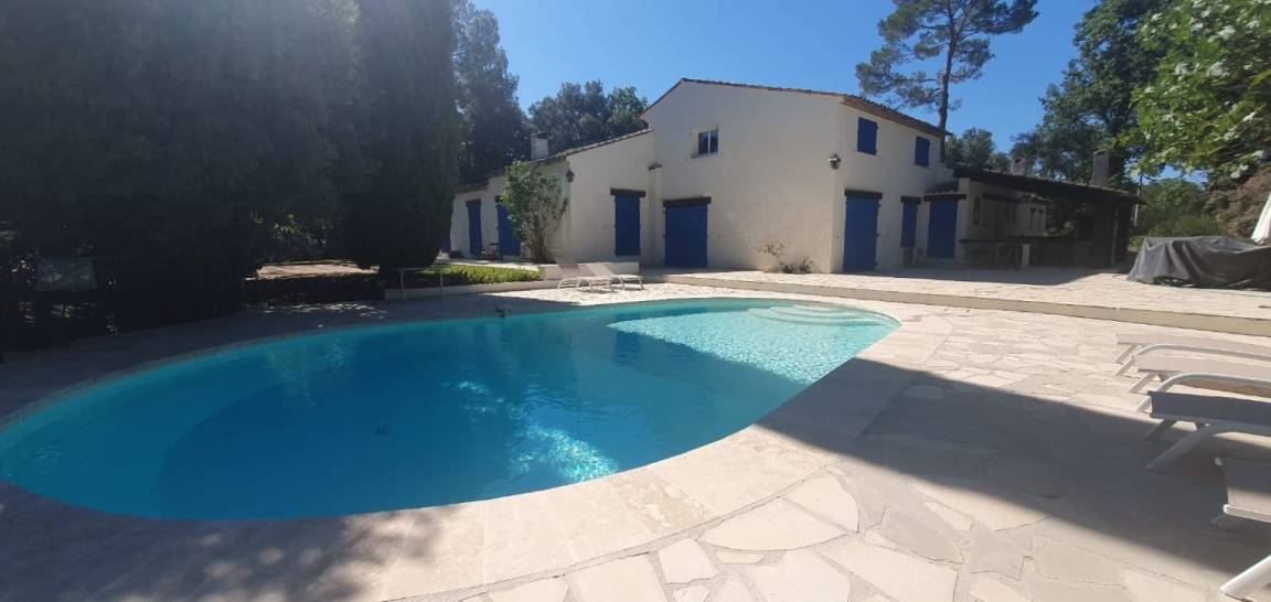 200 M² Dom ∙ 5 Sypialni ∙ 10 Gości - Fayence