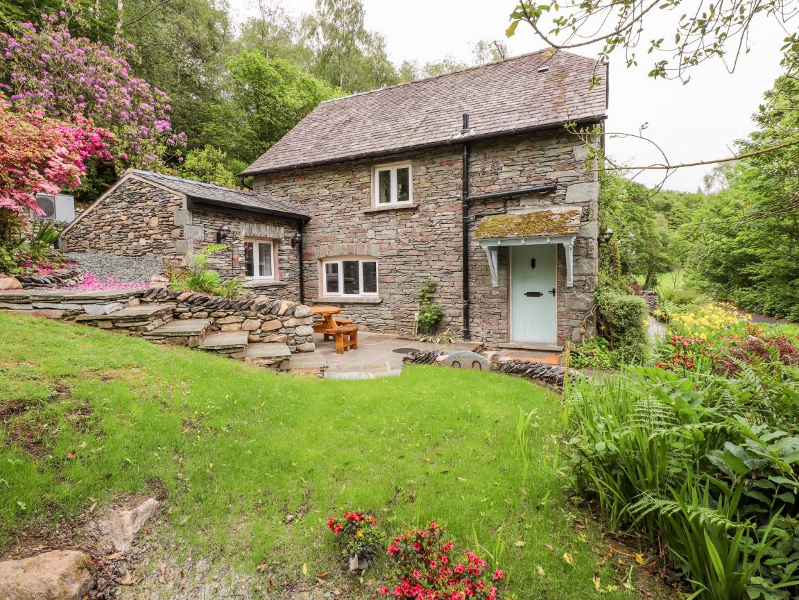 Cottage ∙ 4 Bedrooms ∙ 6 Guests - Rydal Water