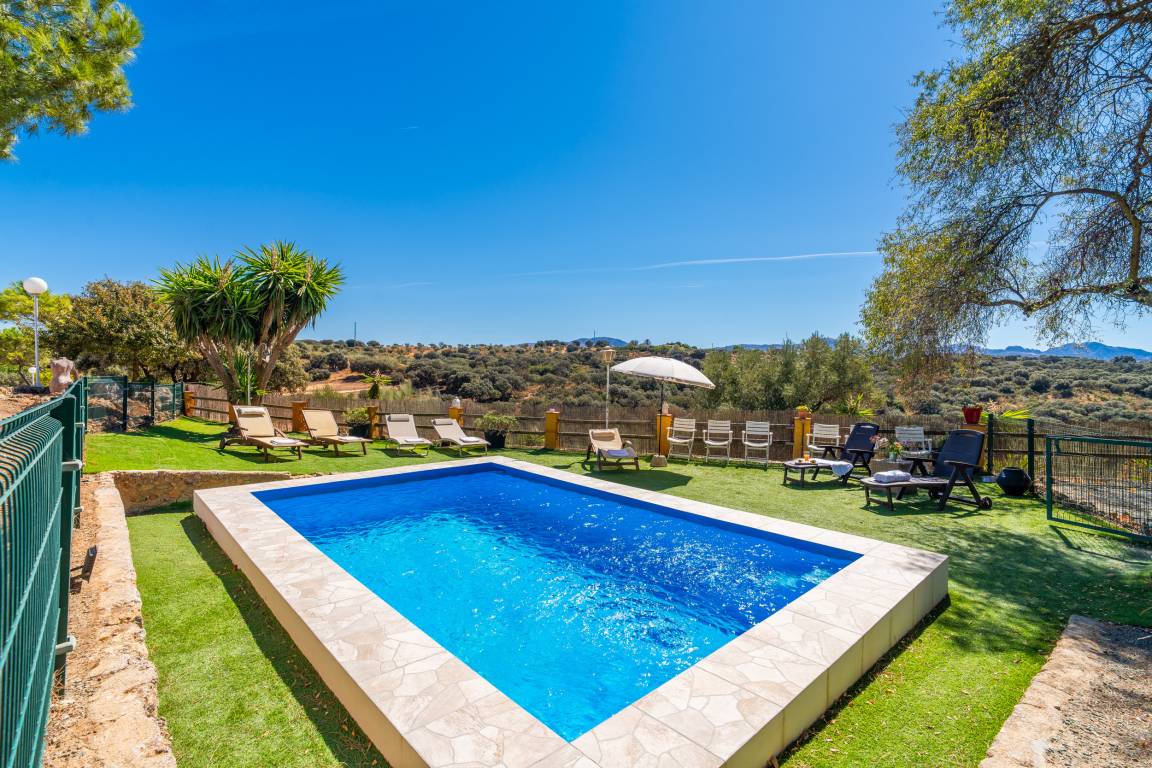 310 M² Casa Rural ∙ 5 Habitaciones ∙ 14 Huéspedes - Provincia de Málaga, España