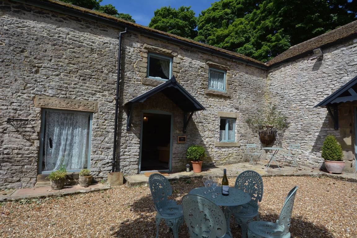 Cottage ∙ 2 Bedrooms ∙ 4 Guests - Bakewell
