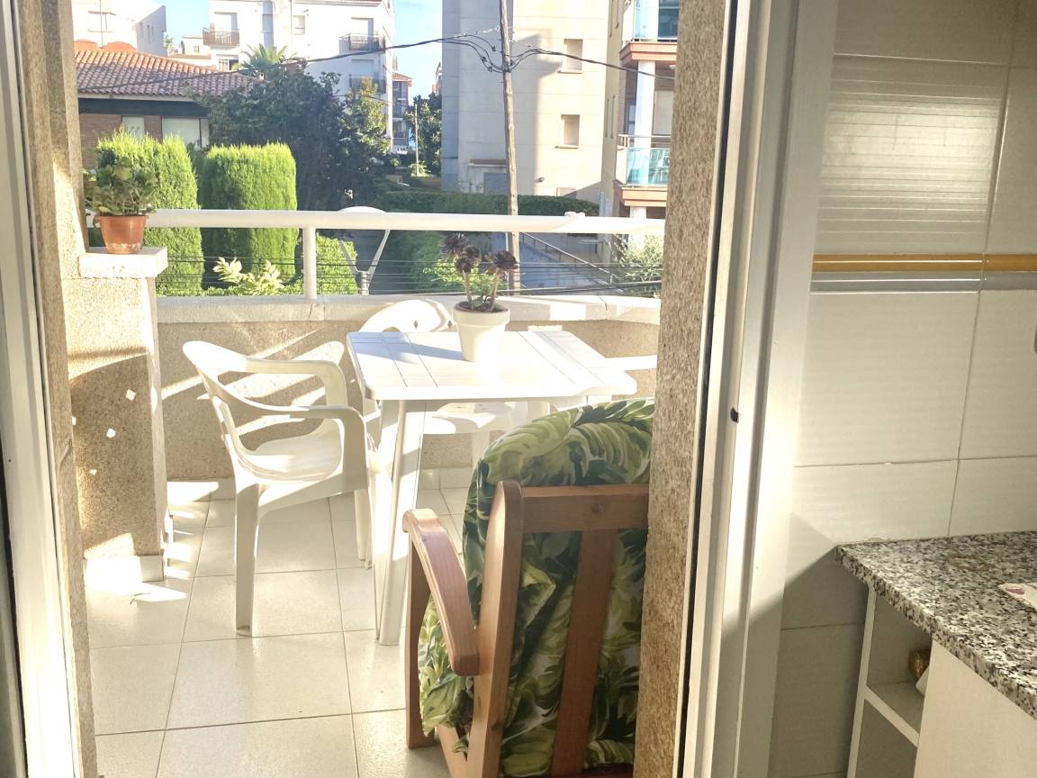 75 M² Apartamento ∙ 3 Habitaciones ∙ 5 Huéspedes - Comarruga