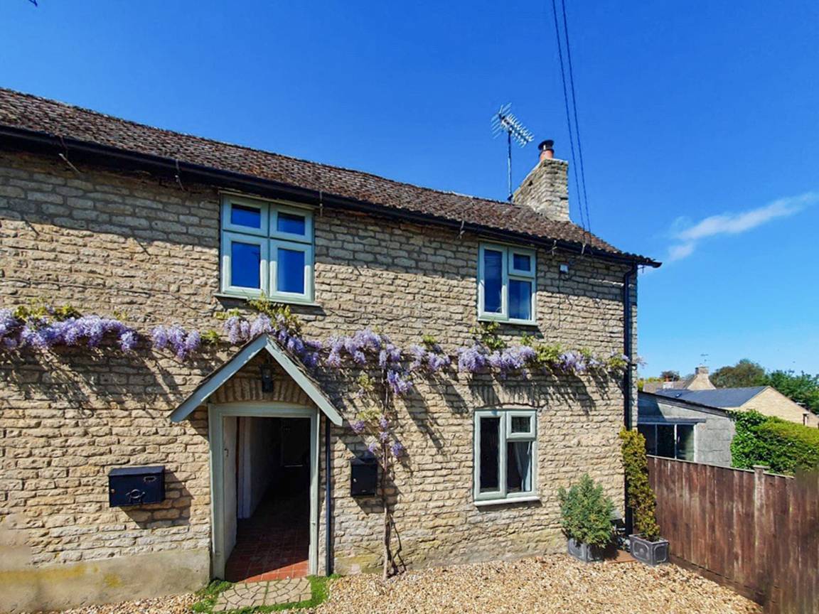 Cottage ∙ 3 Bedrooms ∙ 4 Guests - Stamford