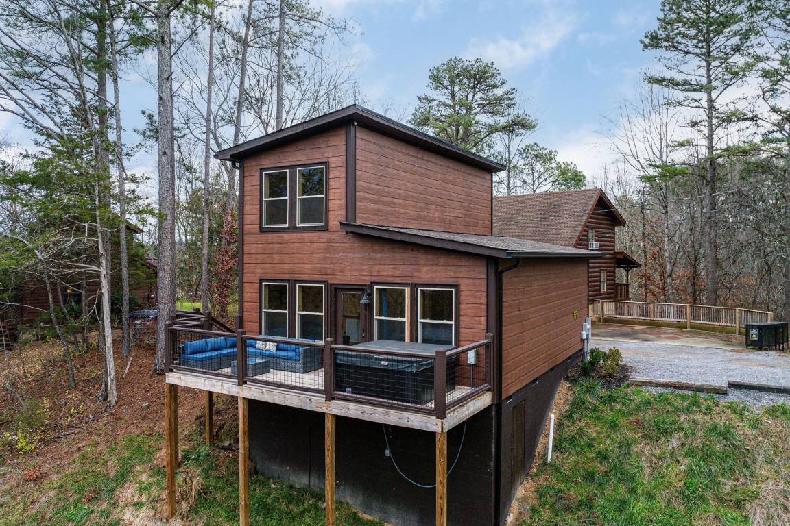 93 M² Condo ∙ 2 Bedrooms ∙ 8 Guests - Pigeon Forge, TN