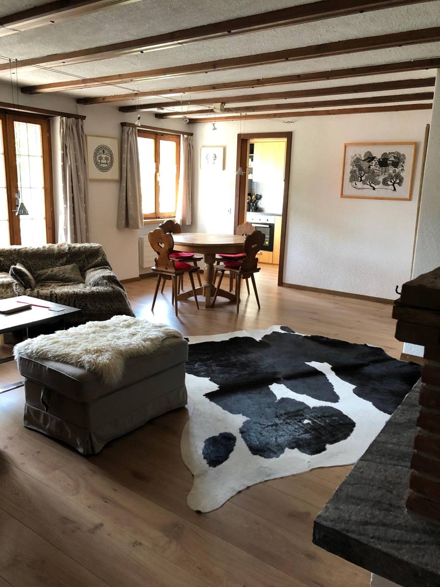 70 M² Appartement ∙ 2 Slaapkamers ∙ 4 Gasten - Lauenen