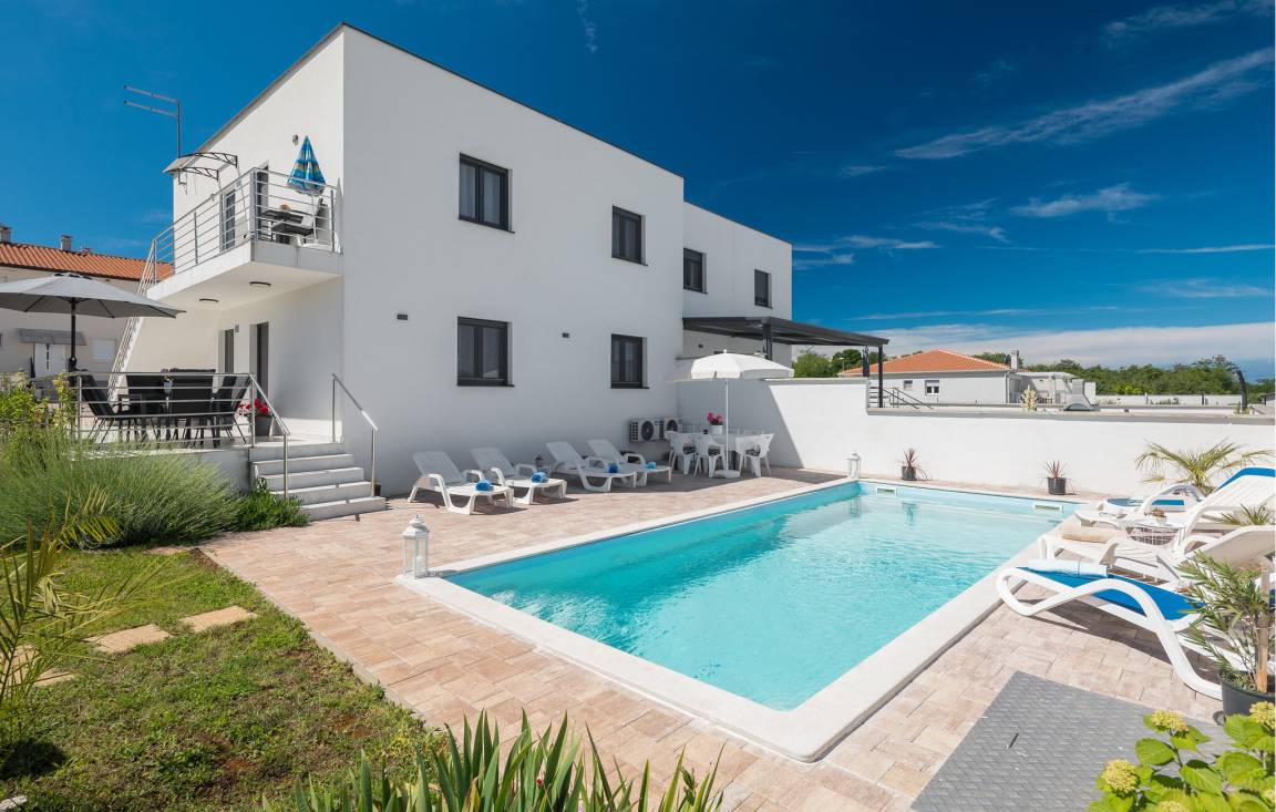 80 M² Ferienwohnung ∙ 2 Schlafzimmer ∙ 5 Gäste - Umag