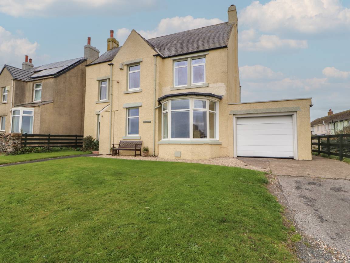 Cottage ∙ 4 Bedrooms ∙ 7 Guests - Silloth