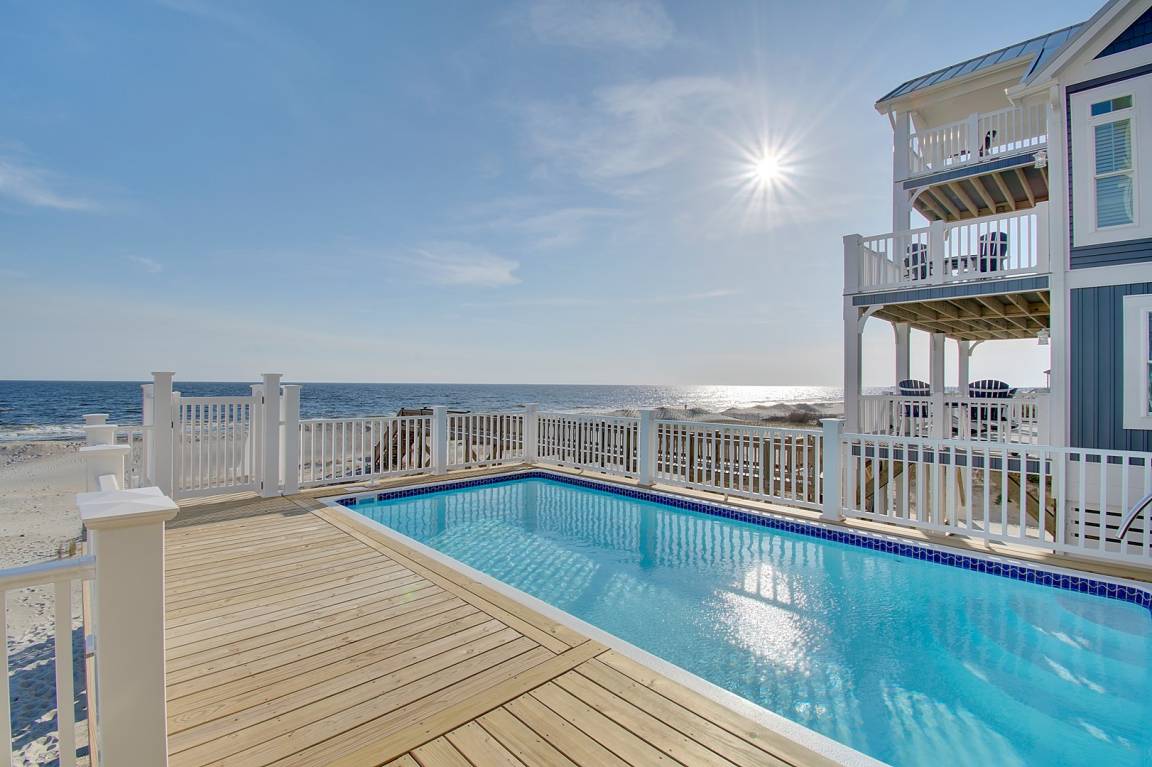 House ∙ 8 Bedrooms ∙ 22 Guests - Oak Island, NC