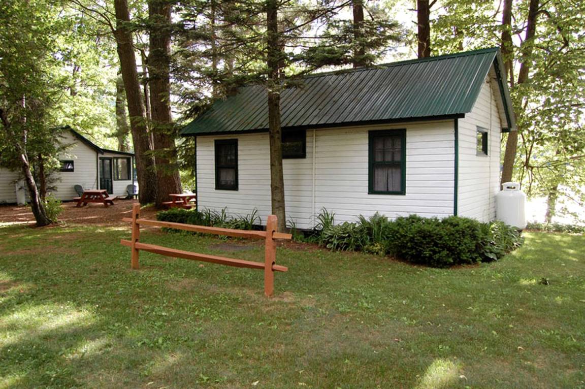 House ∙ 1 Bedroom ∙ 3 Guests - Corinth, NY