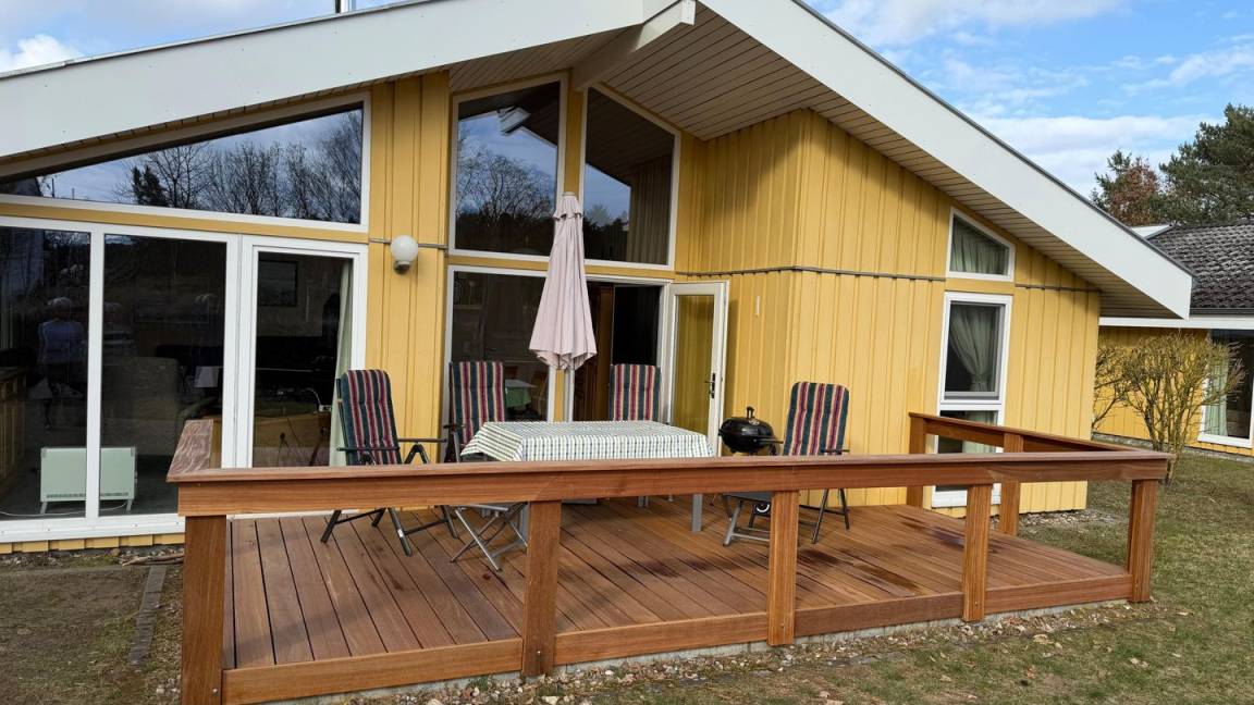 77 M² Ferienhaus ∙ 2 Schlafzimmer ∙ 4 Gäste - Mecklenburgische Seenplatte