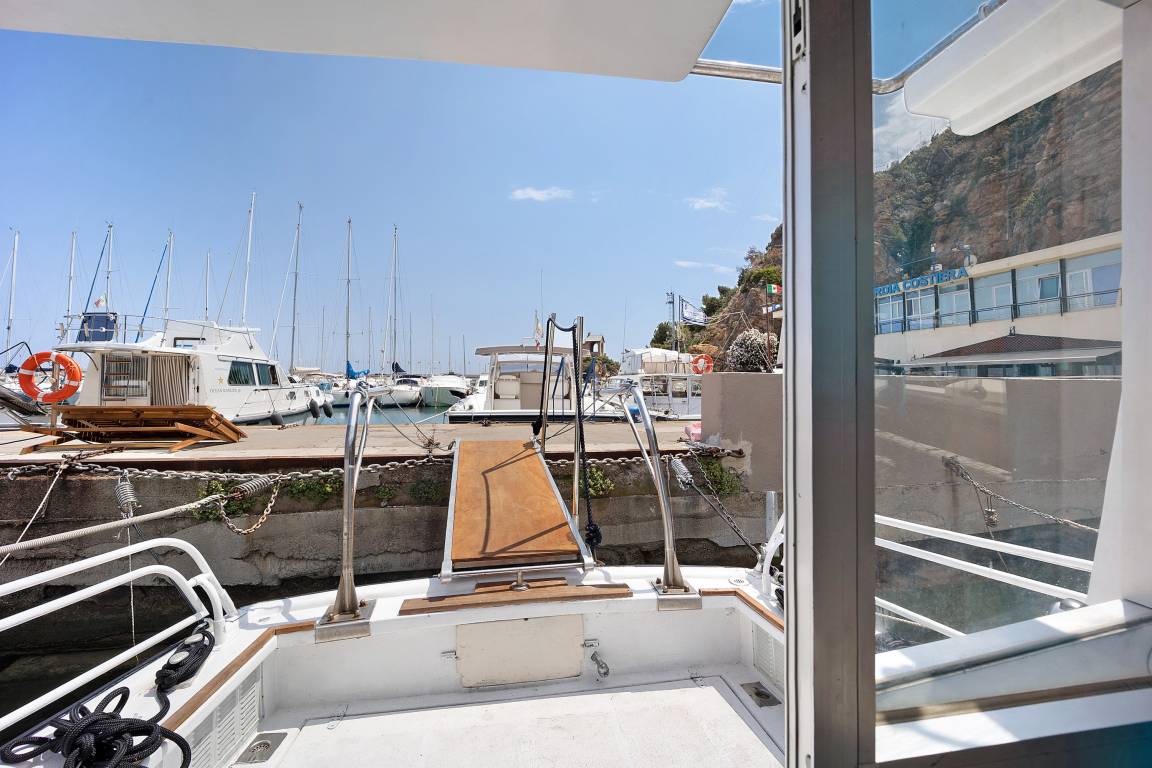 30 M² Houseboat ∙ 1 Bedroom ∙ 6 Guests - Alassio