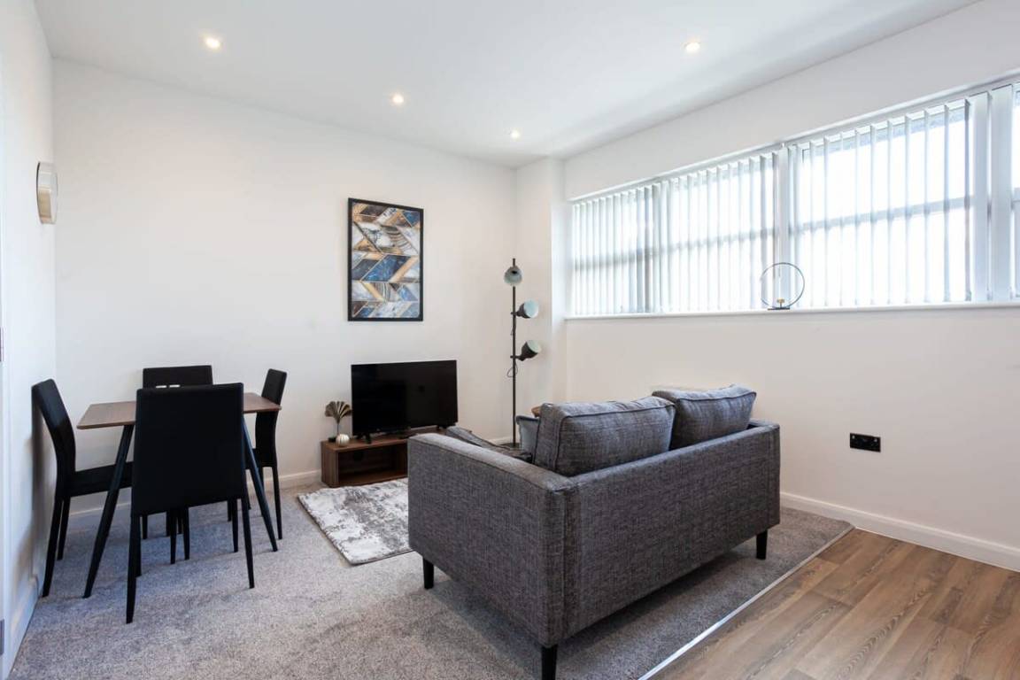 56 M² Apartment ∙ 2 Bedrooms ∙ 4 Guests - Bolton