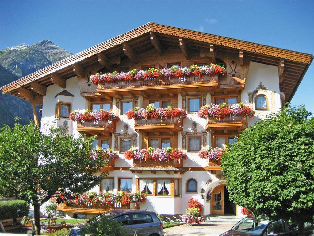 42 M² Hotel ∙ 1 Bedroom ∙ 4 Guests - Holzgau