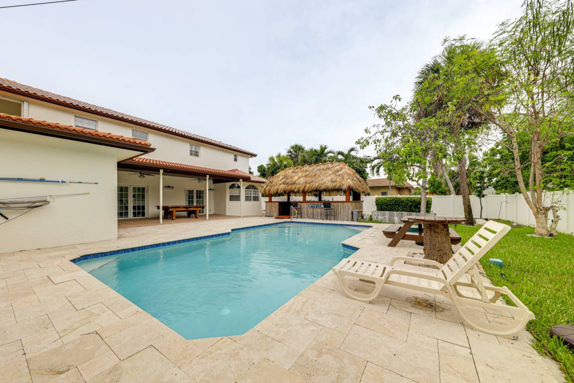 345 M² House ∙ 6 Bedrooms ∙ 13 Guests - Pompano Beach
