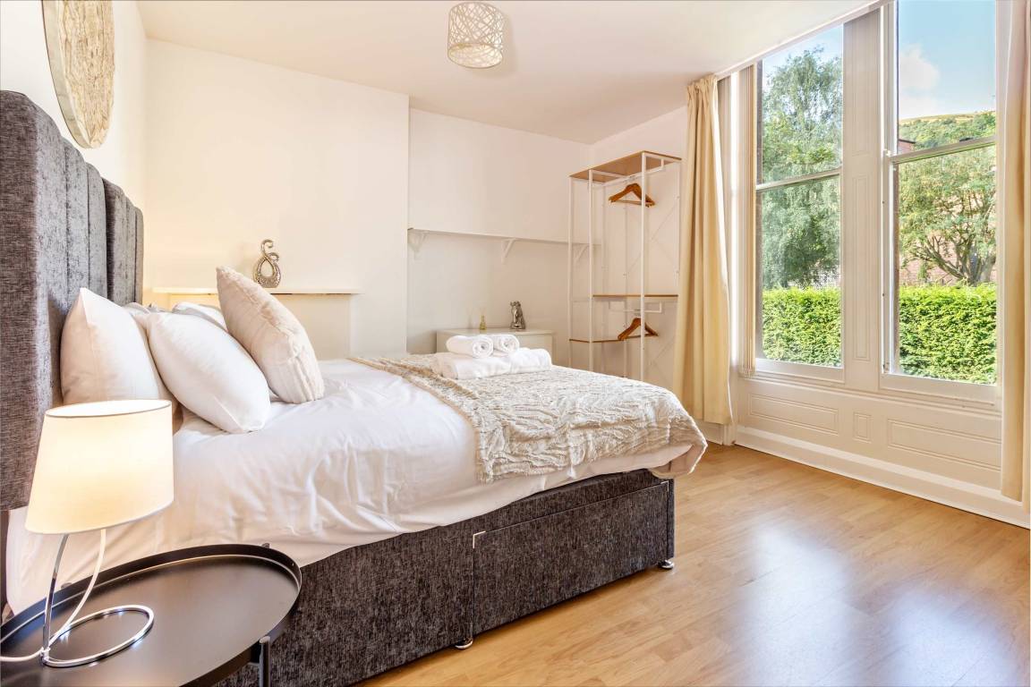 Apartment ∙ 2 Bedrooms ∙ 4 Guests - Malvern