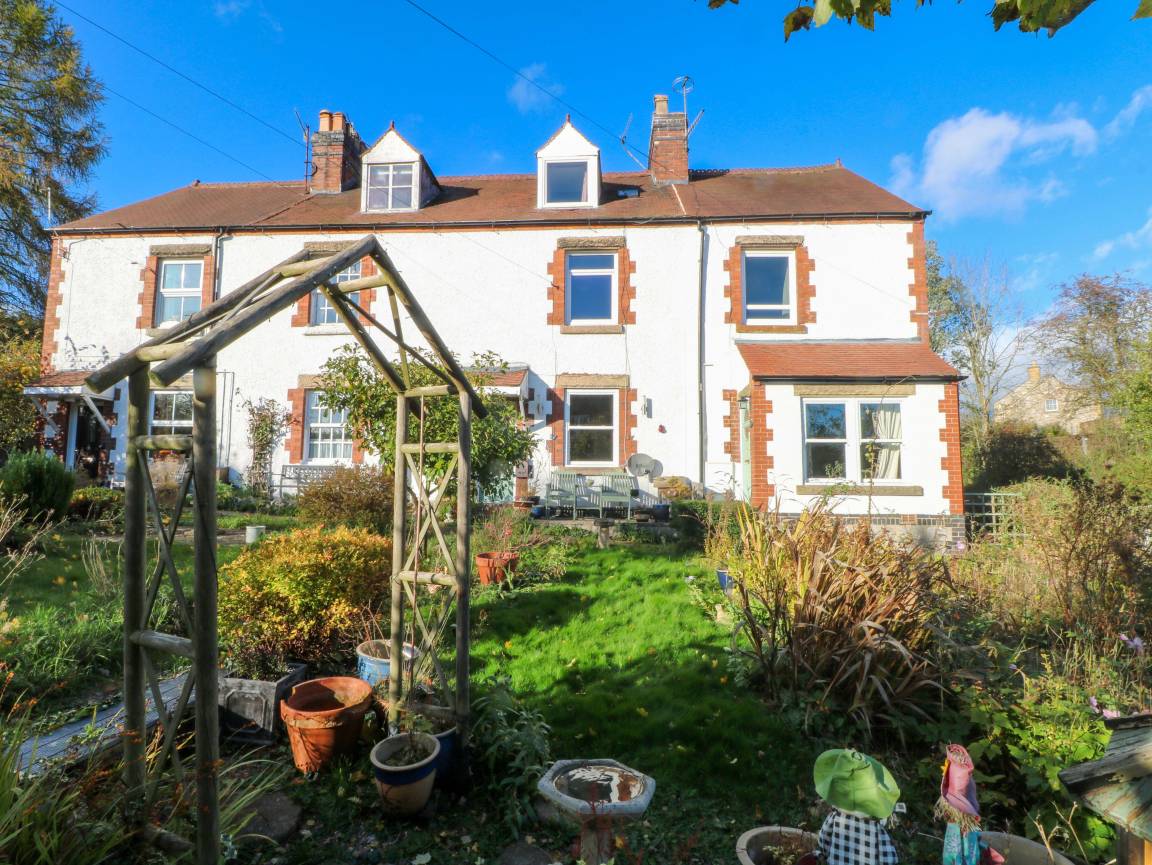 Cottage ∙ 2 Bedrooms ∙ 4 Guests - Bakewell