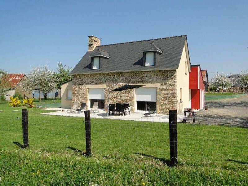 118 M² Gîte ∙ 3 Chambres ∙ 6 Personnes - Ducey